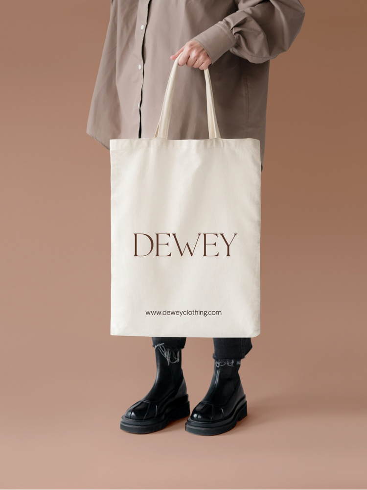 Revolutionising fashion for individuals under 5ft. – DEWEY